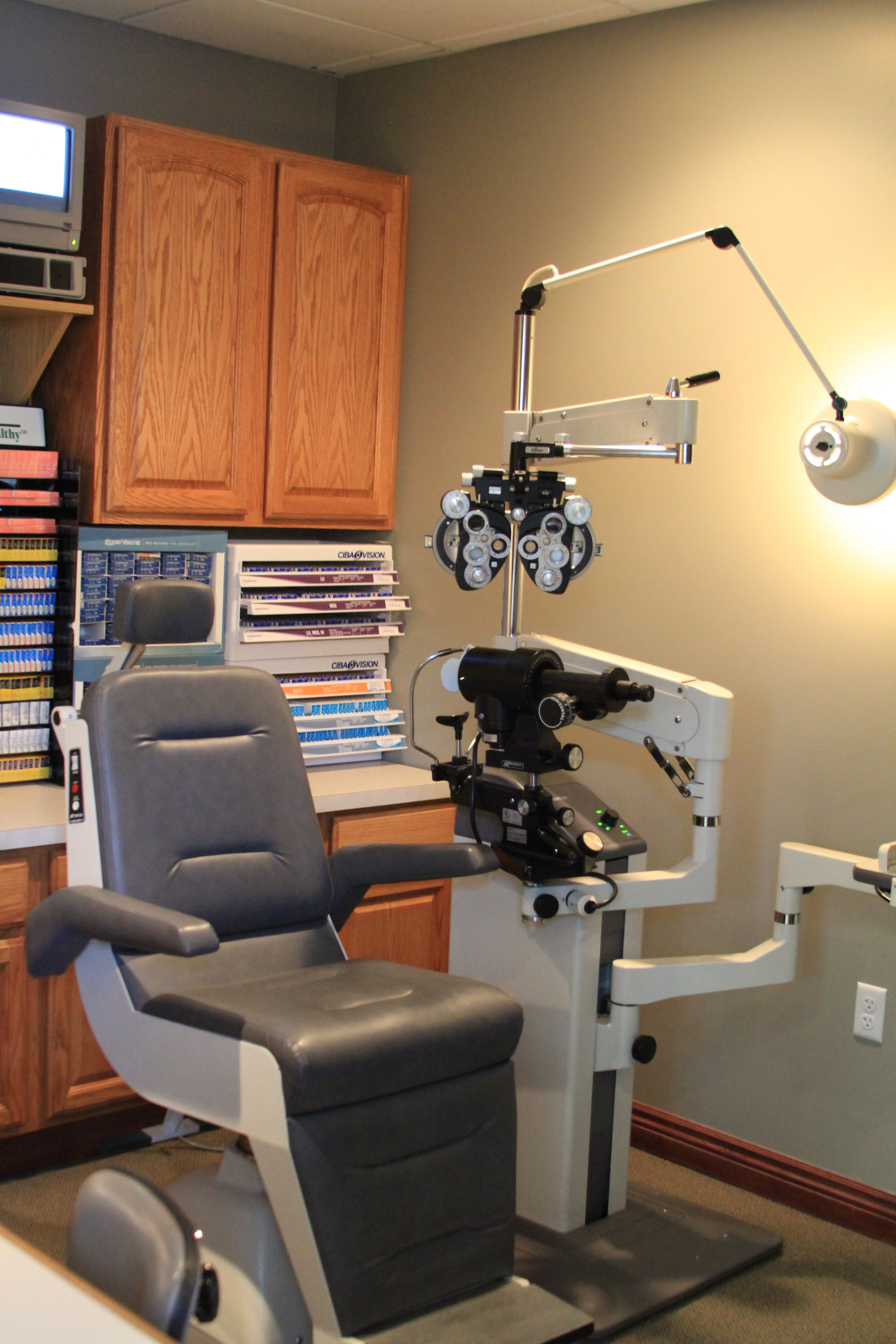 About Us | Specialized Optical